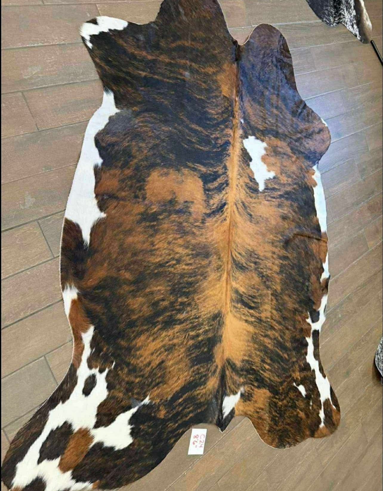Engraved full hide – Painted porch
